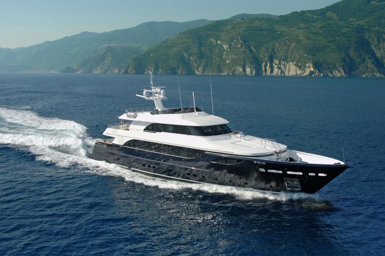 Yacht MICHKA V, Rodriquez Cantieri Navali | CHARTERWORLD Luxury ...